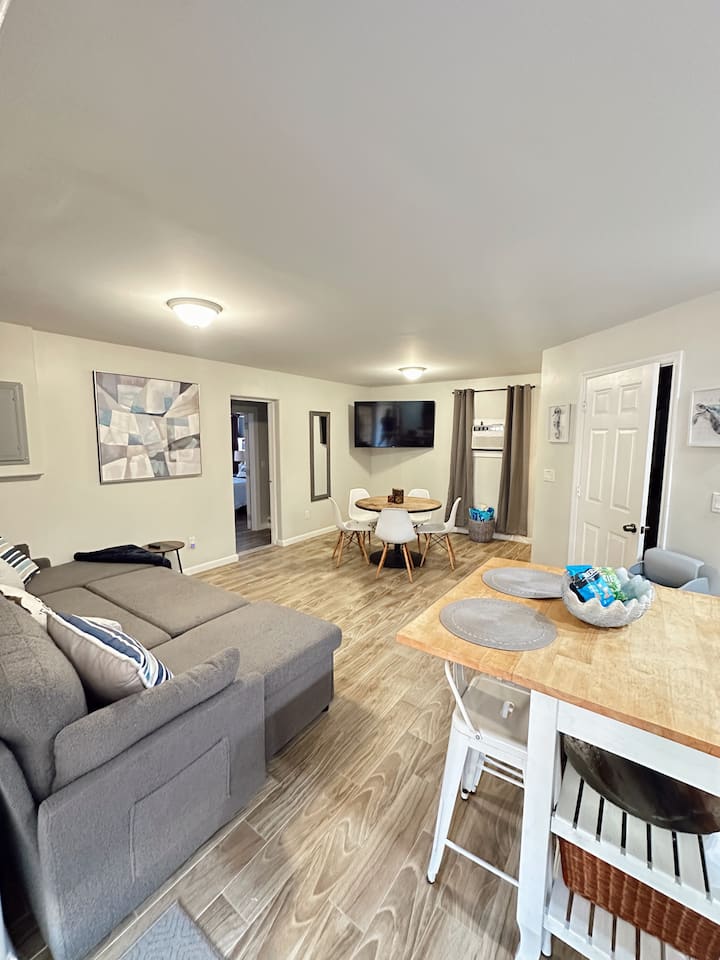 Tropical Getaway- Jupiter Farms 15 Min From Beach - Bahamas