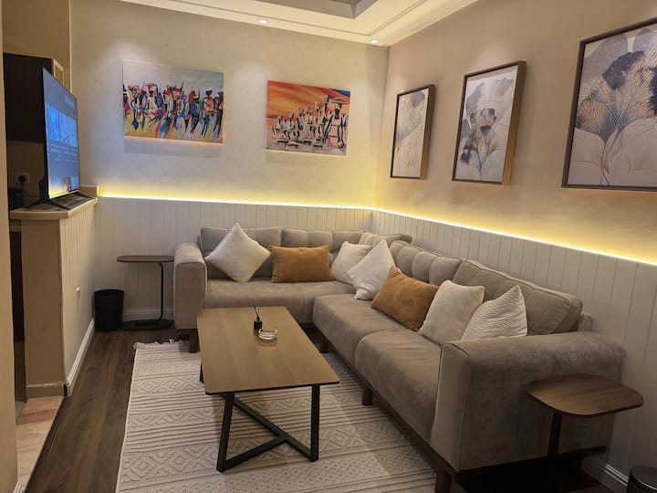 شقه ذات تصميم هادئ وراقي الروضة - Jeddah