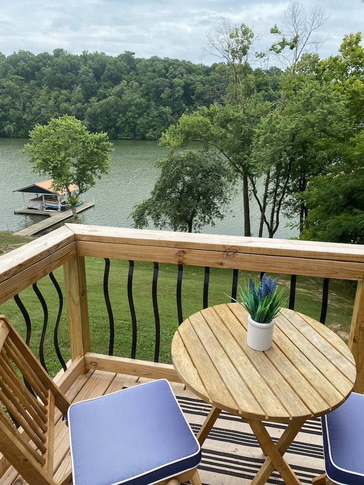 Luxury Tiny Home | Riverfront | Lolo’s House - Kingston, TN