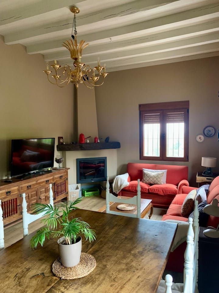 Casa Rural Con Encanto En Cogolludo Guadalajara. - Monasterio