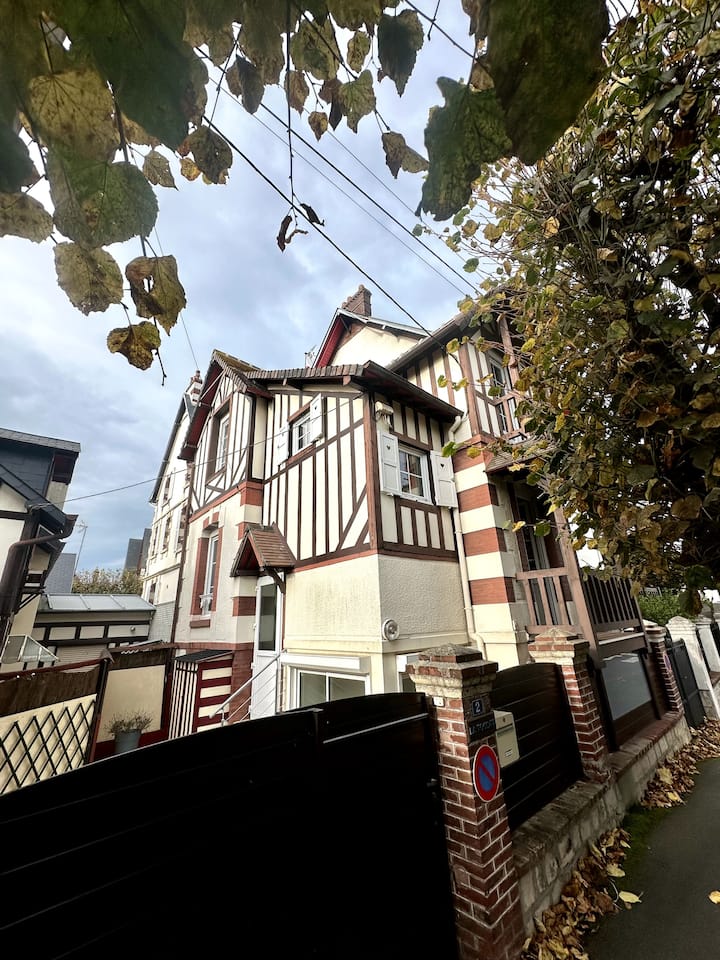 La Toccata : Maison De Charme Au Centre De Cabourg - Plage de Cabourg