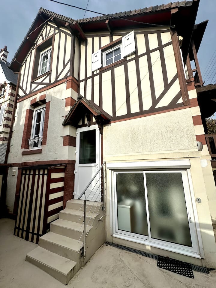 La Toccata : Maison De Charme Au Centre De Cabourg - Dives-sur-Mer