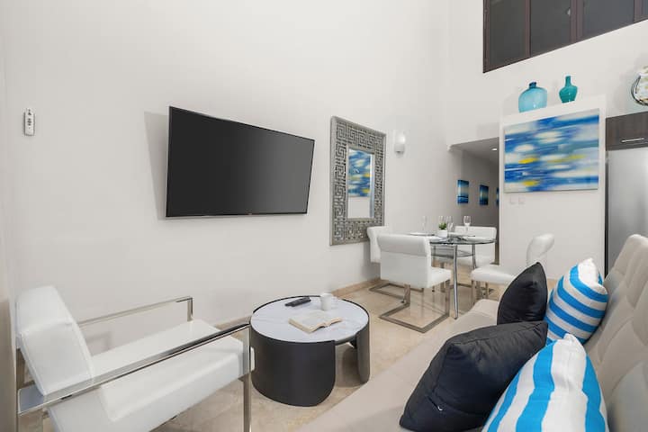 Modern 2br 2ba Condo On Top Floor W/ Amazing Views - Aruba