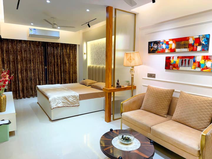 Urban Ease Appt. | Near Metro, It Park & Expo Mart - Noida