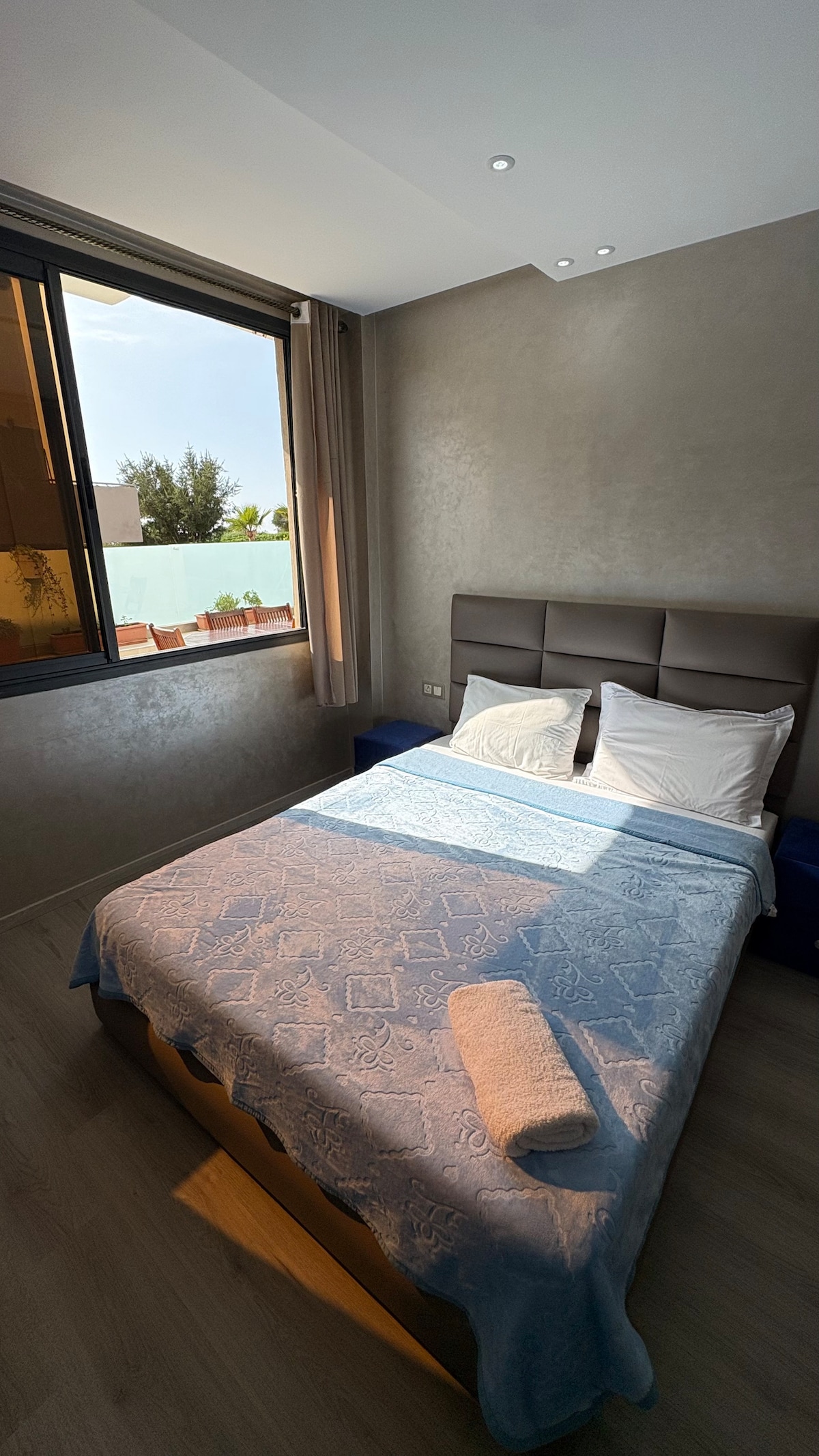 Charmant 3 chambre avec Jardin Privé, Piscines - Appartements à louer à ...