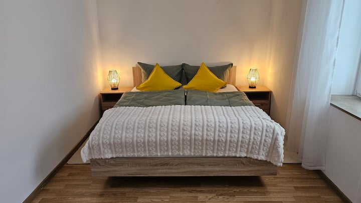 Gemütliche Zwei Zimmer Ferienwohnung Am Rhein - Plaidt