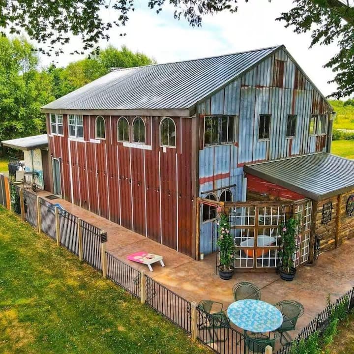 The Barn @ Bock's Juke Joint - Oberlin, OH