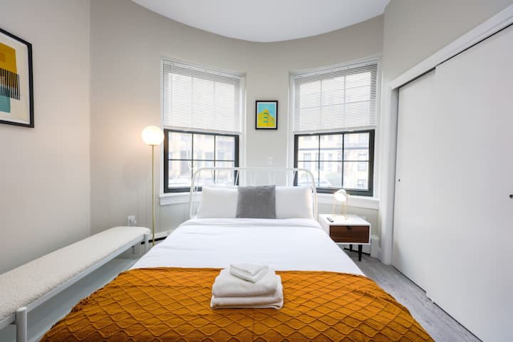 Vibrant Studio | Prudential Area - Chinatown - Boston