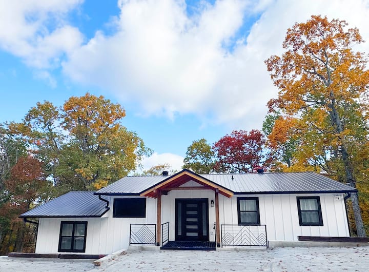 Lost Ridge Retreat • 5br 3ba • 25+ Miles Of Trails - Eureka Springs, AR