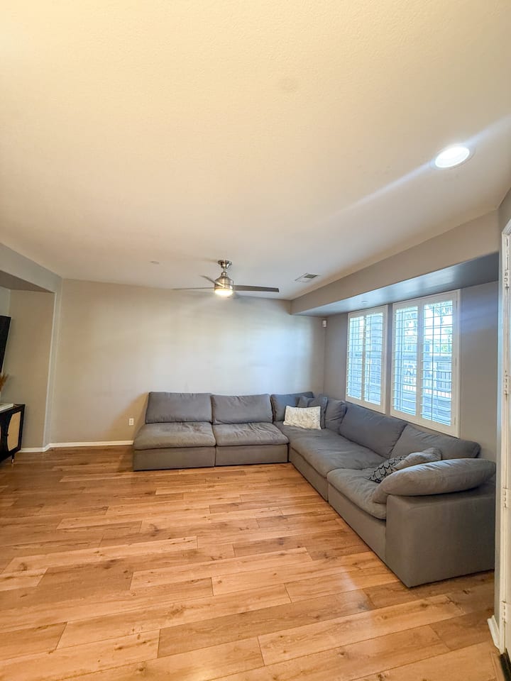 Modern 2br Condo | Clean, Cozy & Central Location - Moreno Valley, CA