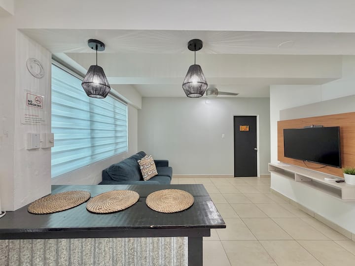 Apt C 1st Floor Condado - San Juan