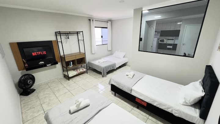 Apto Para Até 3 Hóspedes, Bem Completo C/ Cozinha! - Arujá