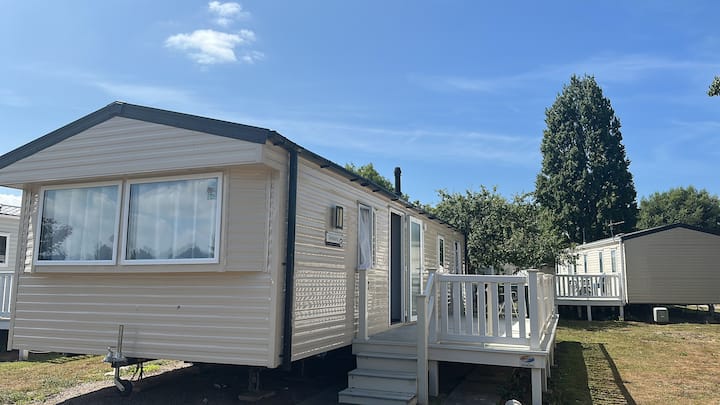 8 Birth Caravan Butlins Minehead Resort - Minehead