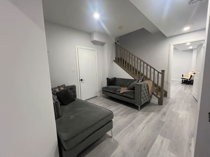 New Fully Private Unit 3beds2full Wrs In Oakville - Milton
