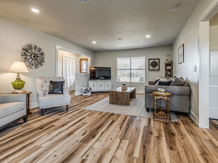 Fabulous 3-bed 2-bath In Owasso On 3 Acres! - Owasso, OK