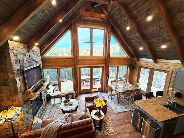 Bailey Overlook Lodge: Hottub|gamerm|movietheater - Staunton State Park, Pine