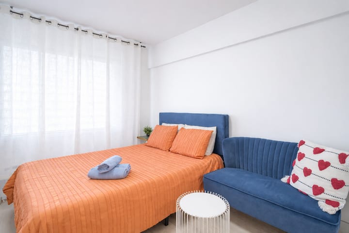 Dt Metro Dinning Concordia Bellcenter Free St Prkg - Montreal