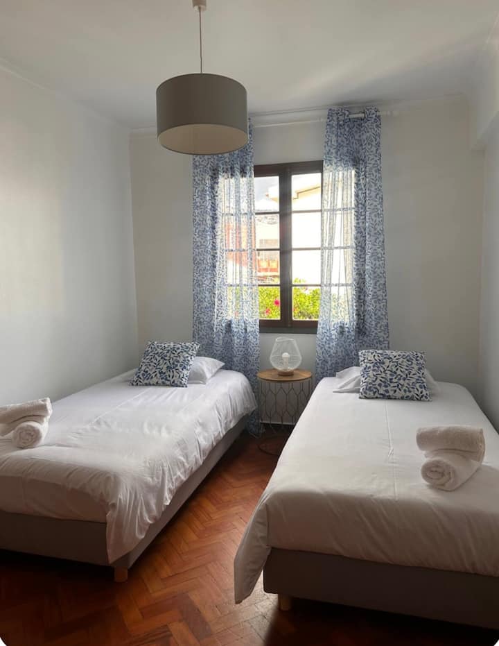 Casa Valhalla - The Blue Twin Room - Funchal