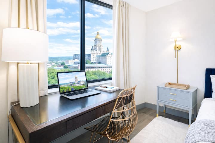 Modern Downtown Hartford Condo + Gym |Xl Center - Hartford, CT