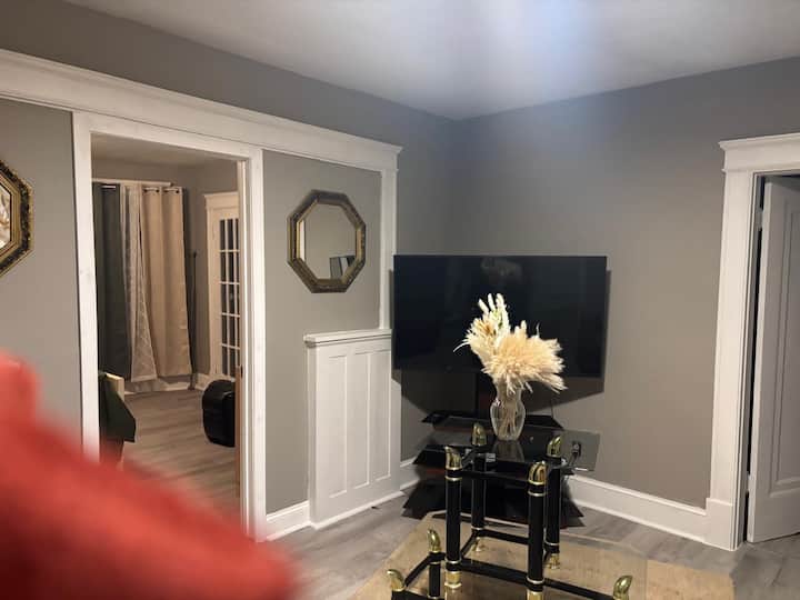 Peaceful 3 Bedrooms Home Perfect For Families - Waterbury, CT