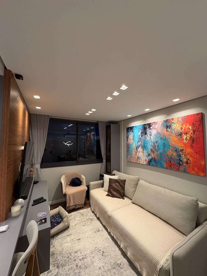 Excelente Apto Completo, Climatizado E Confortável - Porto Alegre