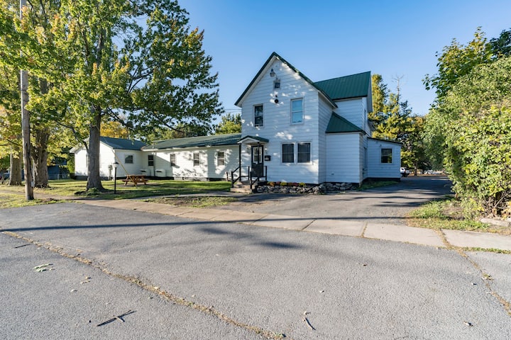 The Pine Street Inn - Room 7 - Watertown, NY