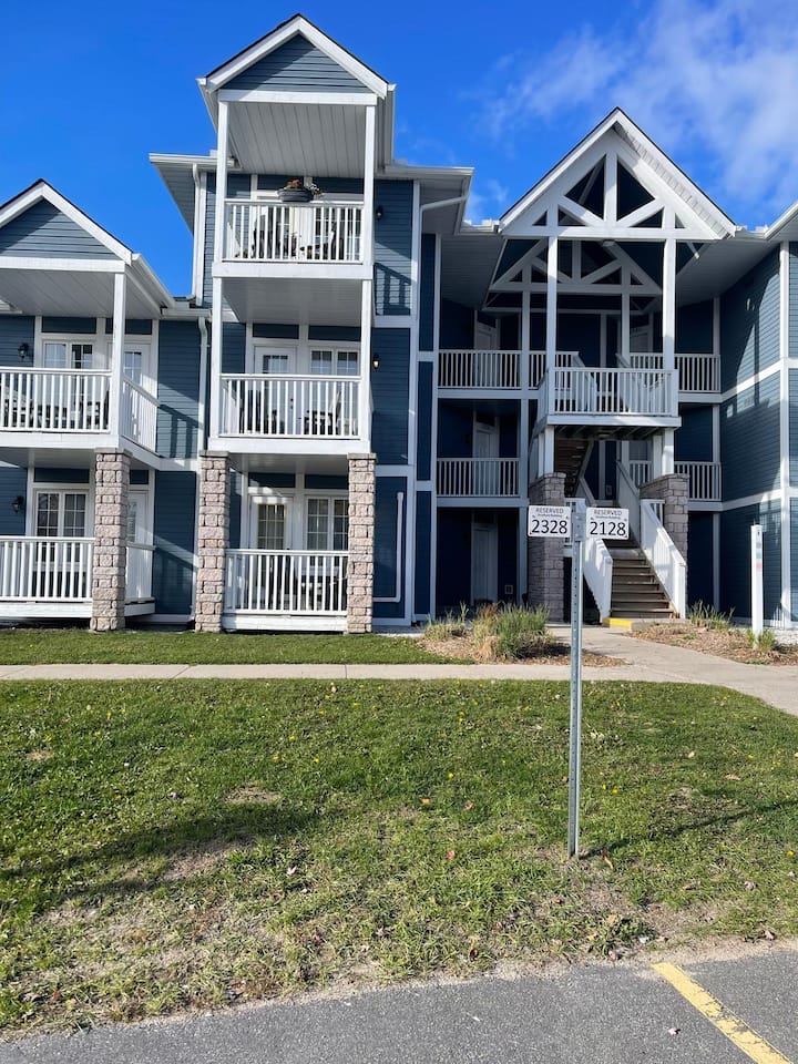 Fire & Spa Condo - Horseshoe Valley