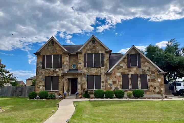 Texas Charm In The Heart Of Kyle - Kyle, TX