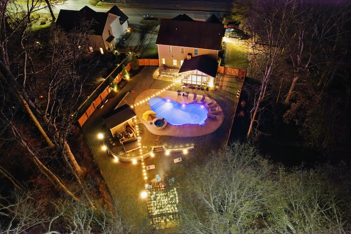 Mini Golf | Pool Slide | Hot Tub |Sauna| Fifa 2026 - Flowery Branch, GA