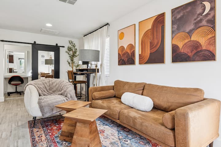 The Casita Retreat | Patio • Pool • Prime Location - Phoenix, AZ