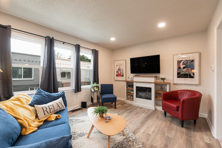 Cozy Home/great Location/fireplace/comfy King Bed - Bismarck, ND