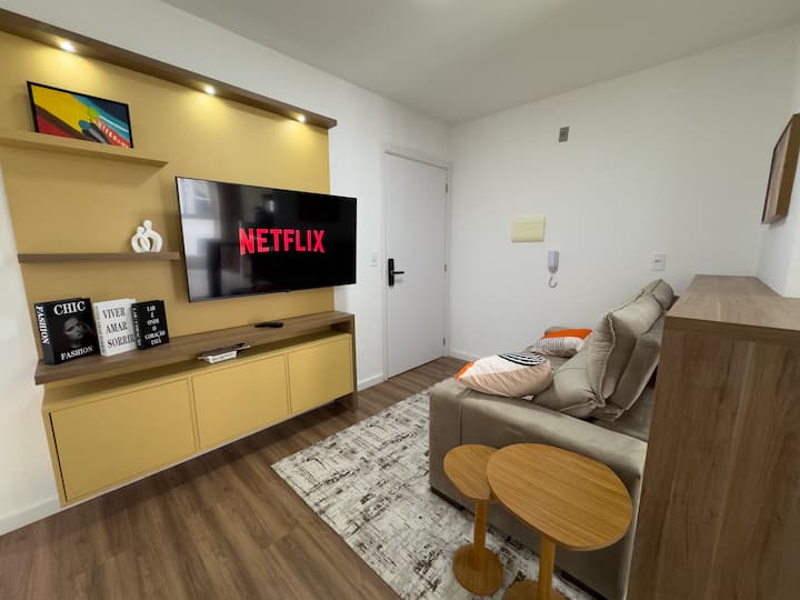 #Apê802 - Cinema Na Sala C/ Vaga! Lzn Hospedagens - Santa Maria, Brazil