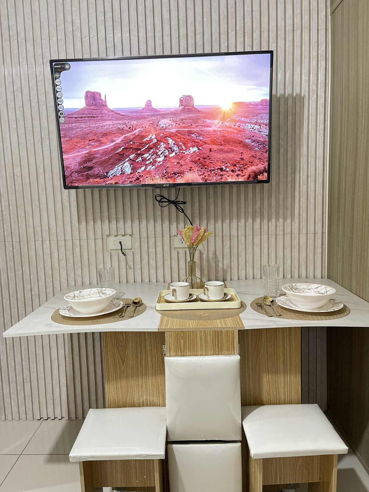 Keziah Solace - Airbnb