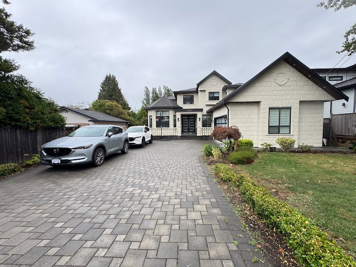 8br New Luxury Home Hvac 3 Km To White Rock Beach - Surrey