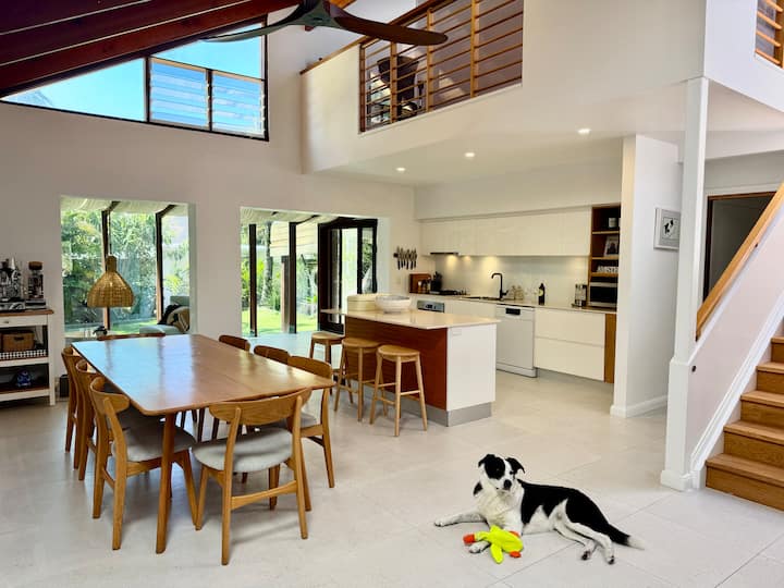 Hide Emerald Beach: Walk To Beach Coastal Retreat - Coffs Harbour