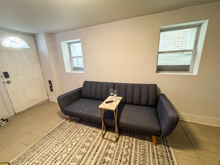 Cozy Garden Unit W/ Backyard & Laundry - Lincoln Square - Chicago