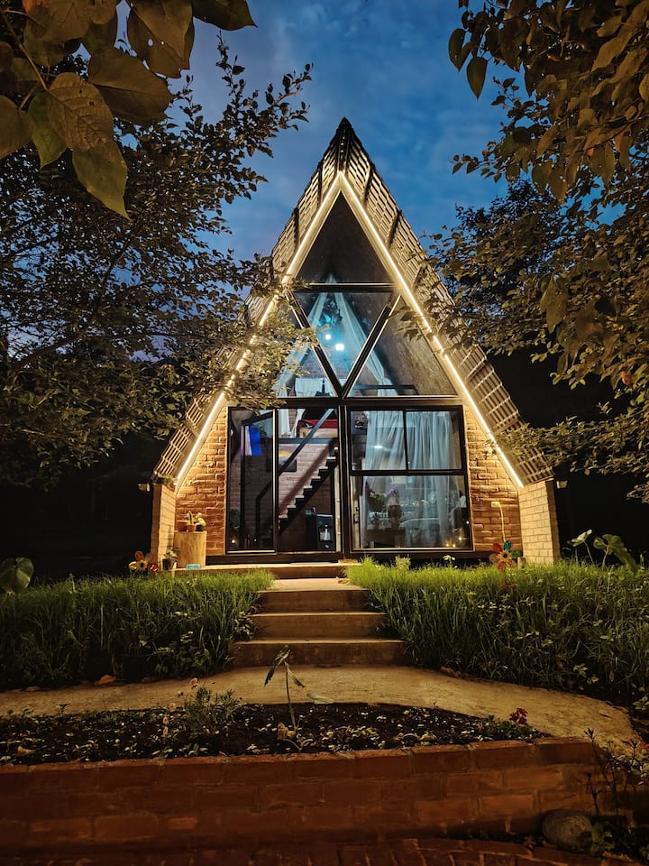 Mountain Gardens Lodge 
Glamping Las Palmas - Tungurahua