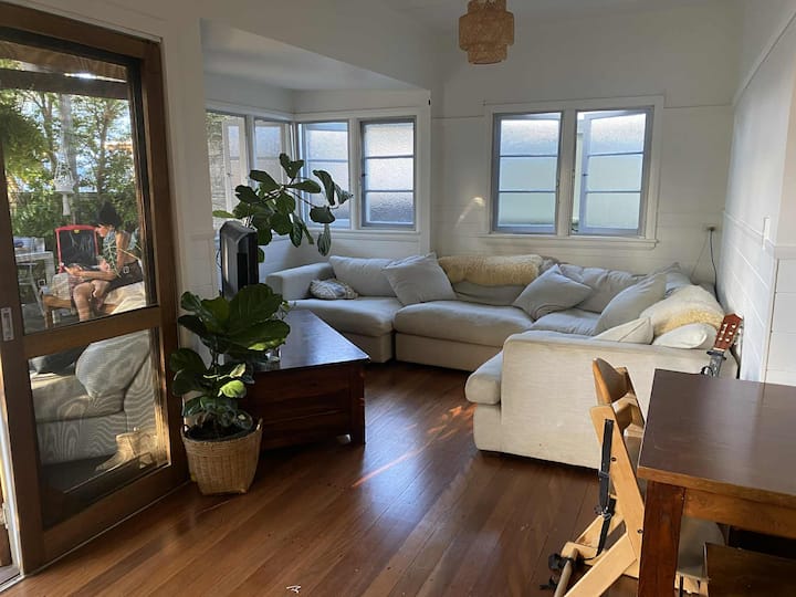 Poolside Family Retreat In Mullumbimby - Brunswick Heads