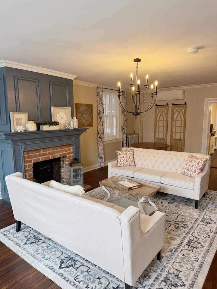 Culp House Getaway - A Historic Gettysburg Stay - Gettysburg, PA