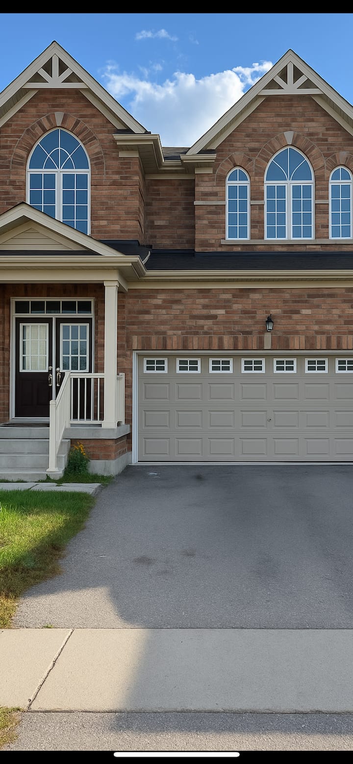 Home Near Waterloo - Kitchener
