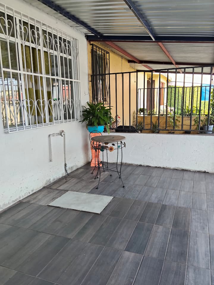 Alojamiento Familiar: Espacio Y Comodidad - Orizaba