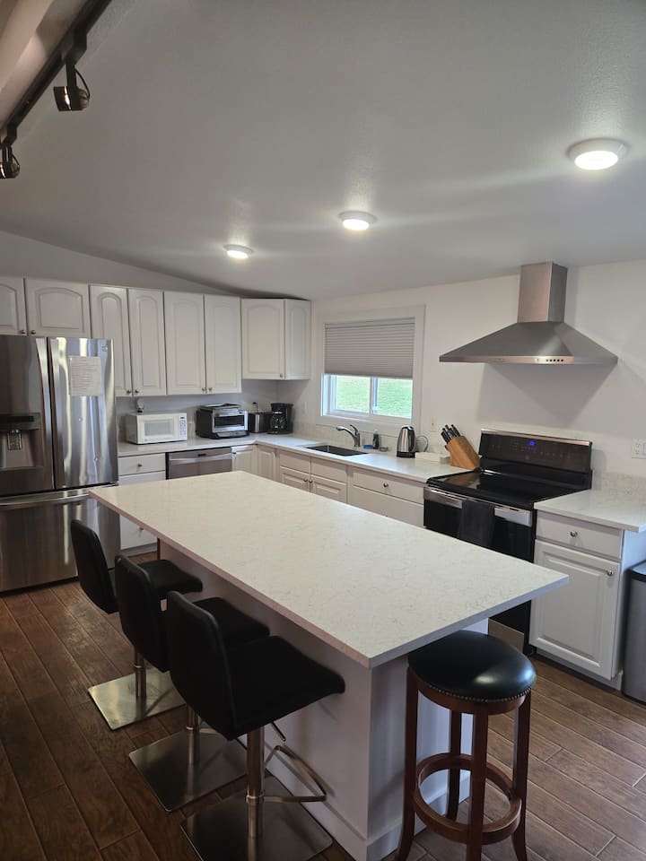 3 Br Metro-access Home In Des Moines Close To Frwy - ケント, WA