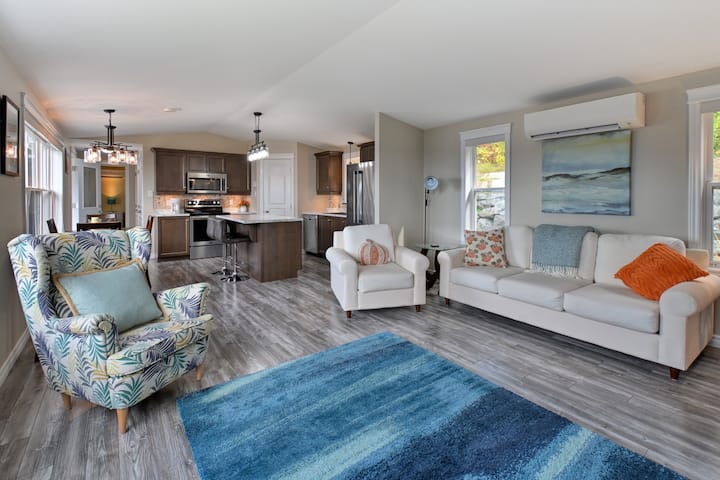 Irish Vale Retreat Where Eagles Soar By The Lake - Île de Cap Breton