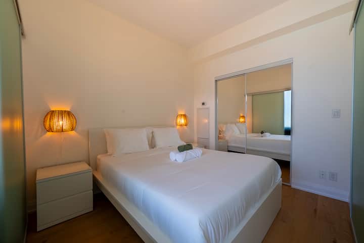 Scotiabank Arena High Rise 1bdr Downtown W/parking - Toronto, ON