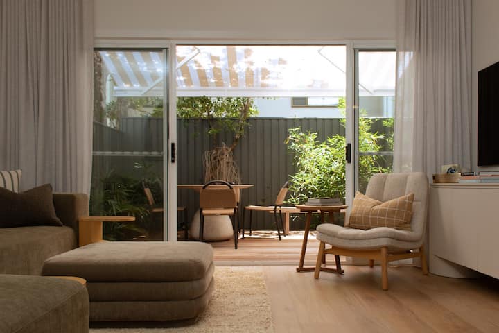 Riverside Retreat - Noosaville