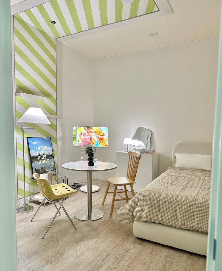 [오픈특가]교동메인거리 동성로 중앙로역 Stay55 #1 - Daegu