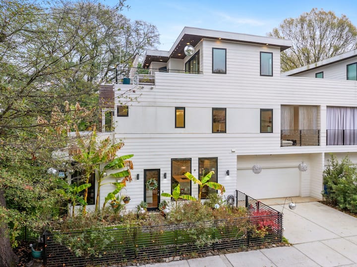 Luxury Midtown Sanctuary - Rooftop Skyline Views - Buckhead, GA