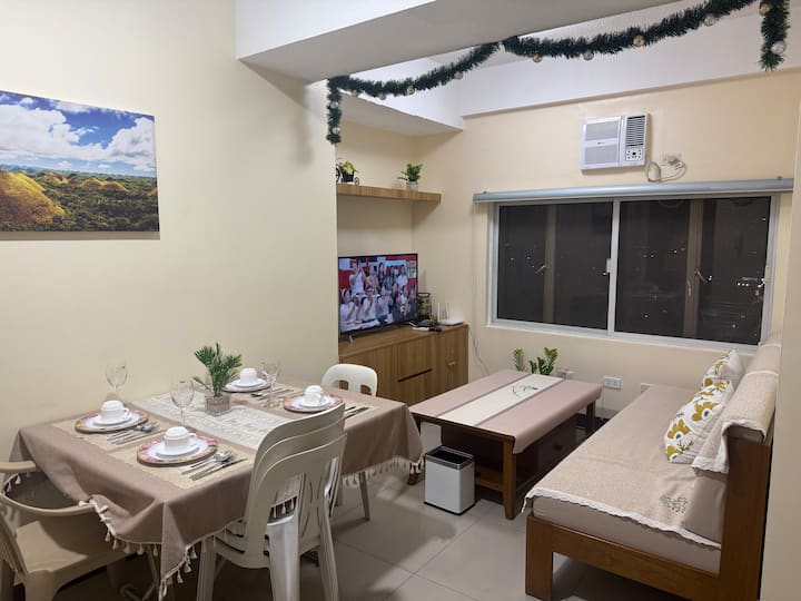 Comfortable Corner 2 Bedroom With Free Parking - Quezon City