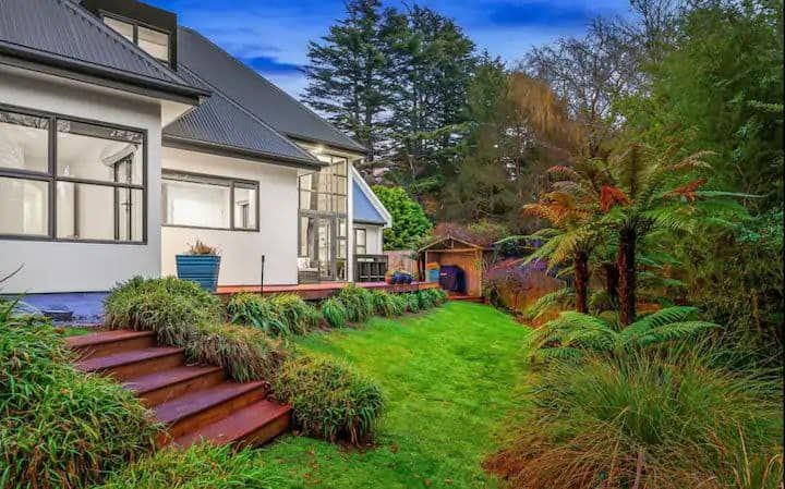 Christchurch Airport House - Christchurch