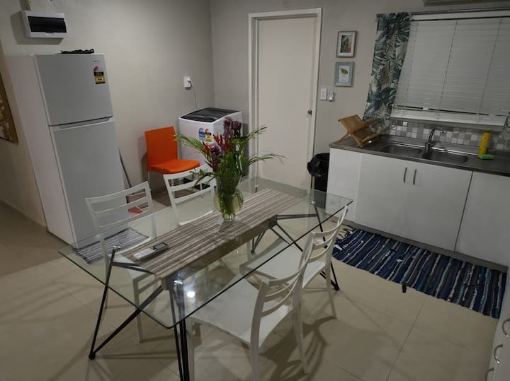 #1 Oriana Apt - Free Starlink/ac/smart Tv - Apia